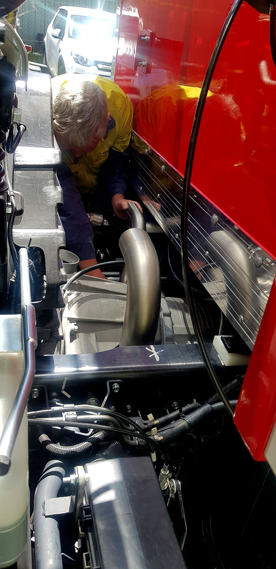 Custom Exhaust Pipe Solution For Heavy-duty Vehicles - Flowtech ...